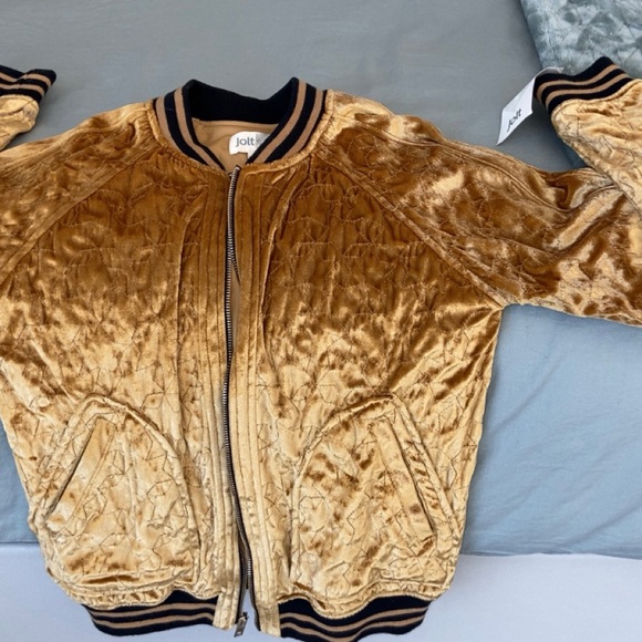 Jolt | Jackets & Coats | Jolt Gold Quilted Jacket | Poshmark